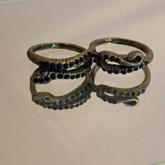 Brandy Melville | Jewelry | Brass Knuckles Two Finger Snake Ring Sz 7 ...